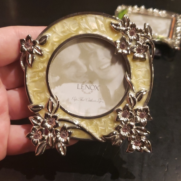 Lenox | Other | Salelenox Vintage Small Round Floral Frame | Poshmark